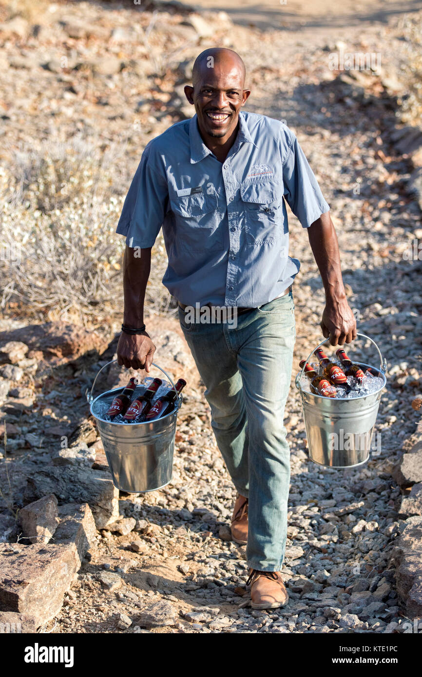 Carrying bucket hi-res stock photography and images - Alamy