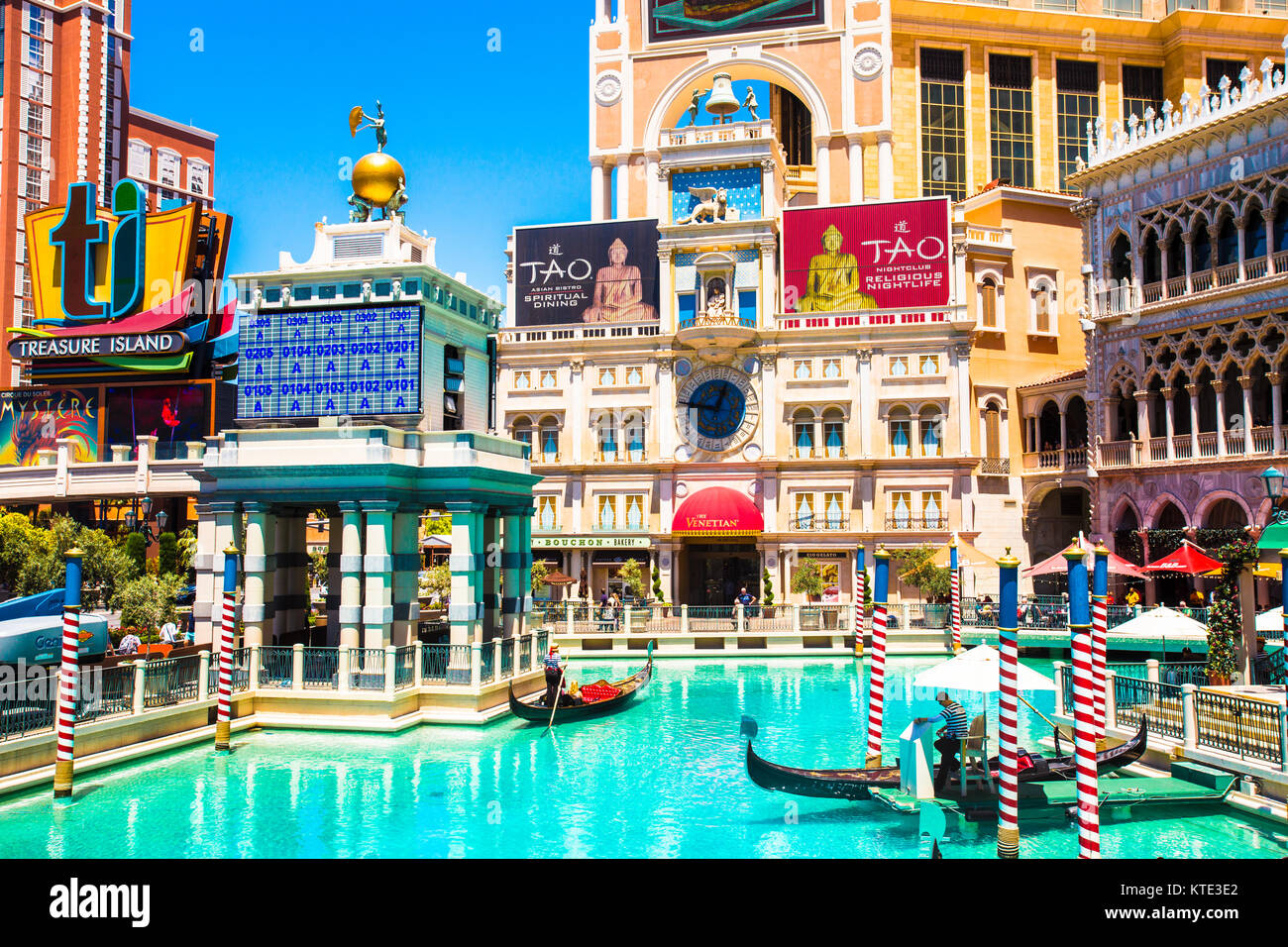 LAS VEGAS, NEVADA - MAY 18, 2017: View of The Venetian Las Vegas Resort ...