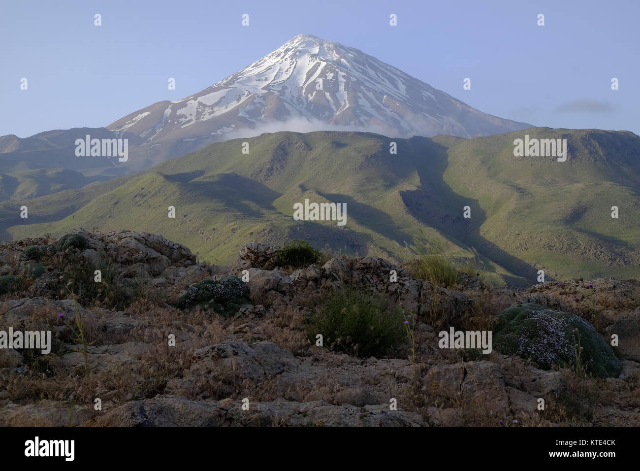 Majestic view of the highest peak in Iran called Mount Damavand Stock ...