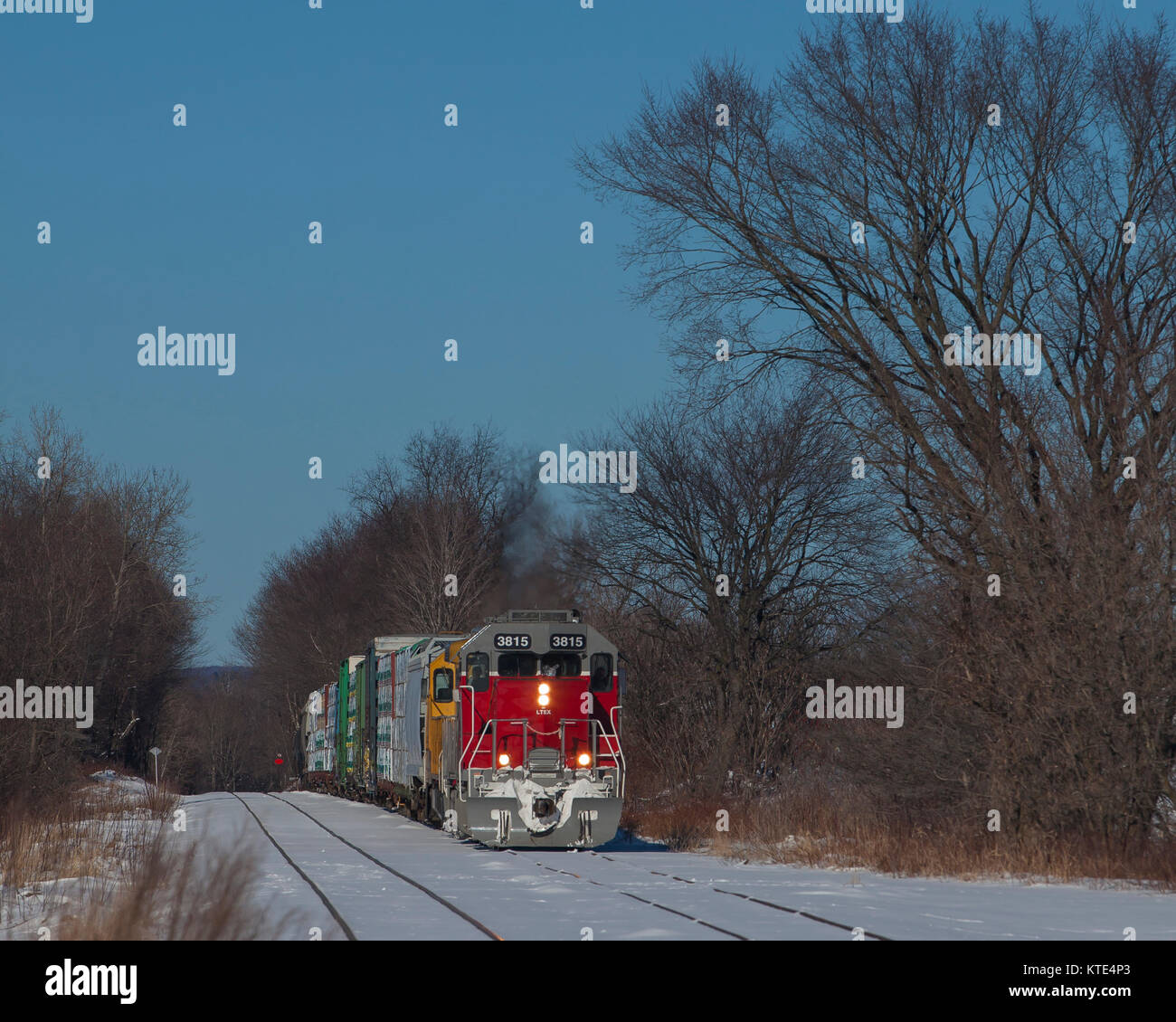 Freight train wheels in snow hi-res stock photography and images - Alamy