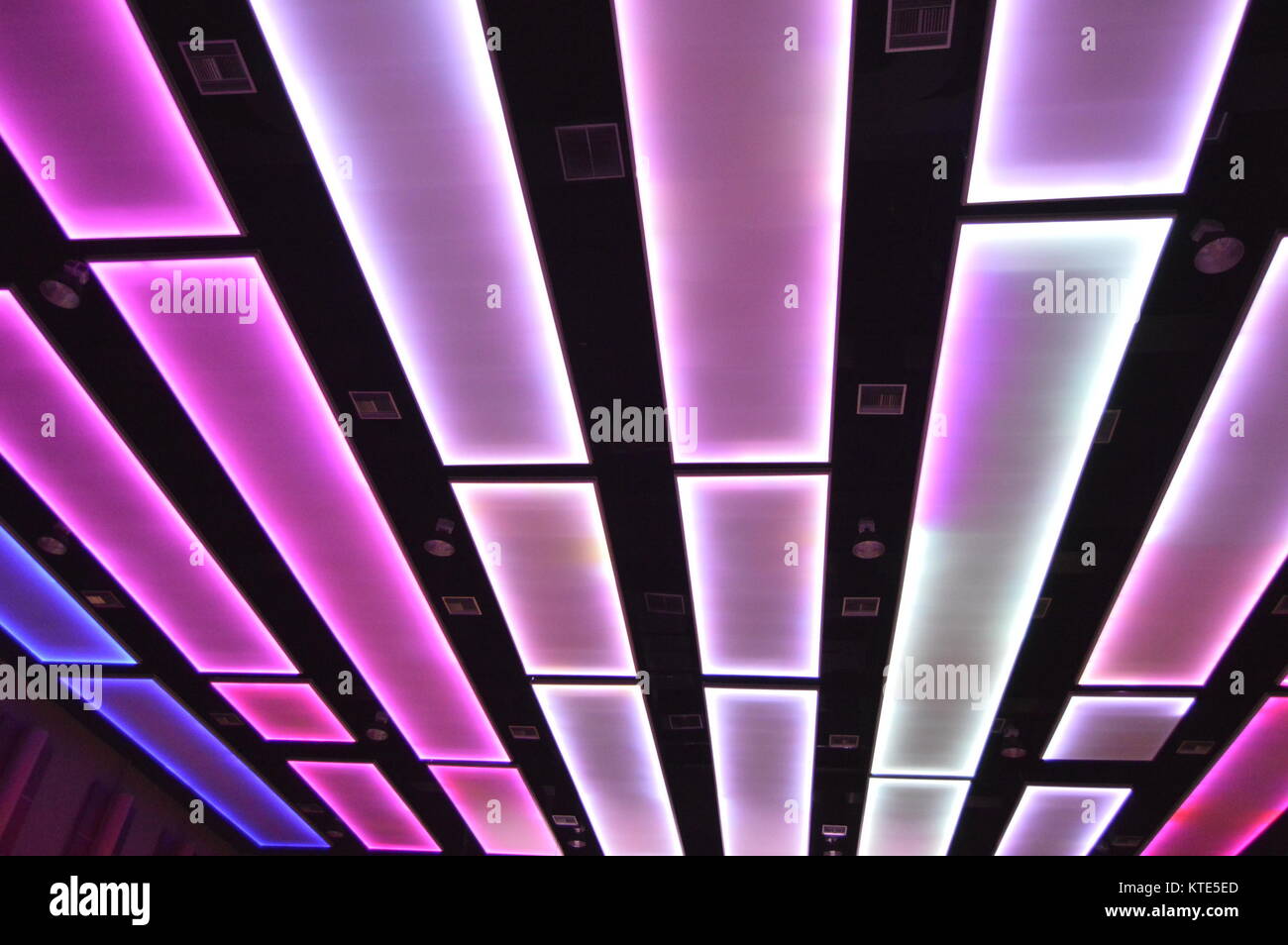 Auditorium ceiling detail hi-res stock photography and images - Alamy