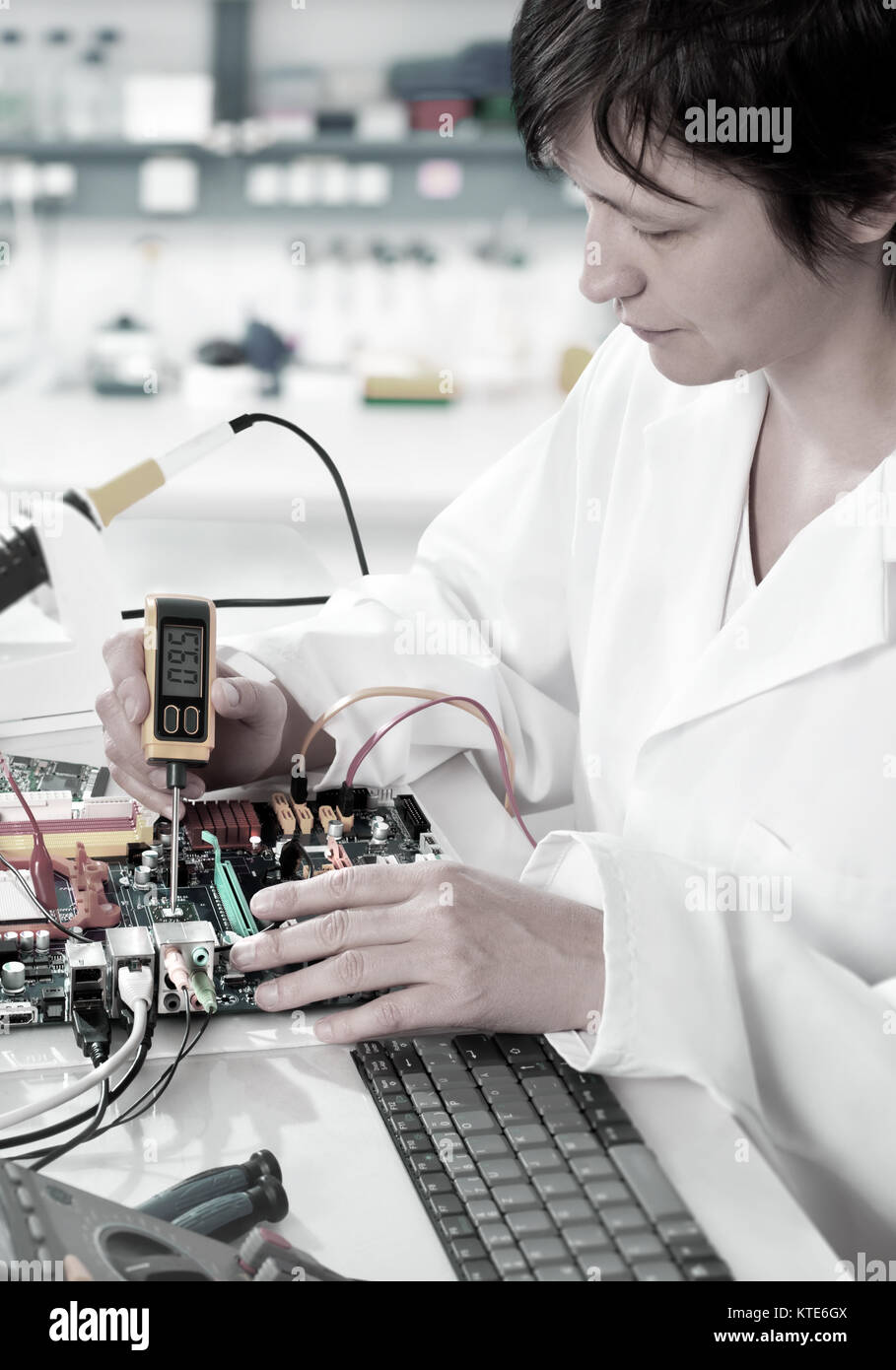 Digital engineering and test centre hi-res stock photography and images ...
