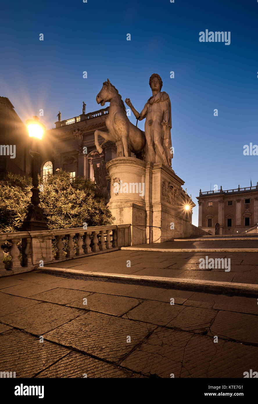 Piazza del Campidoglio at nigjht. Statue of Castor at the Cordonata ...