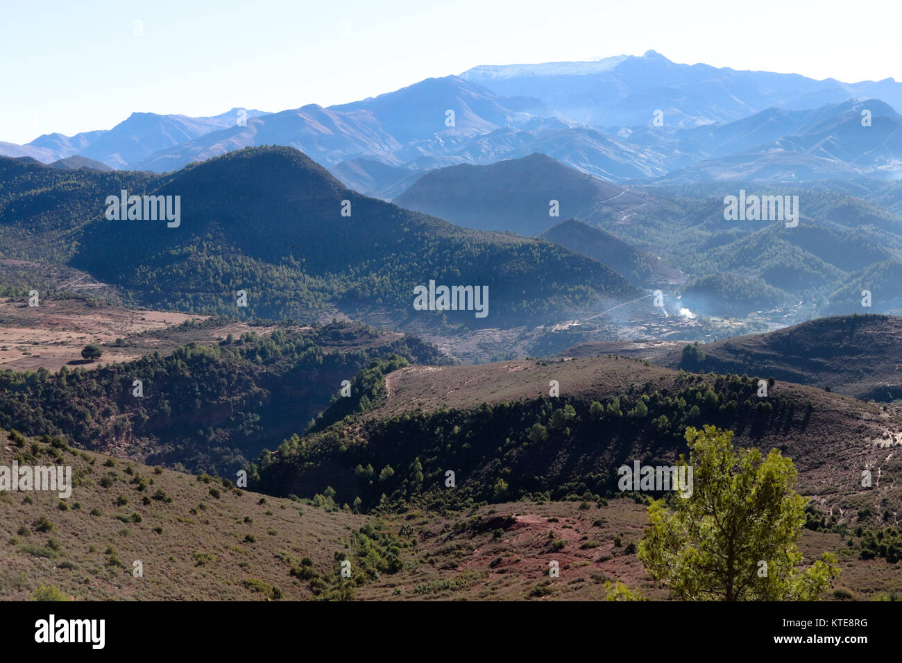 Grand atlas hi-res stock photography and images - Alamy