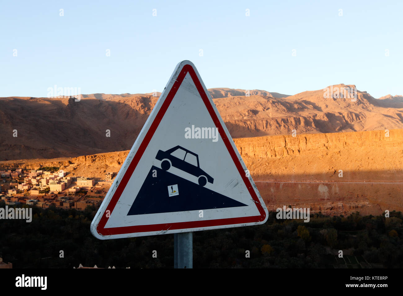 Central high atlas hi-res stock photography and images - Alamy
