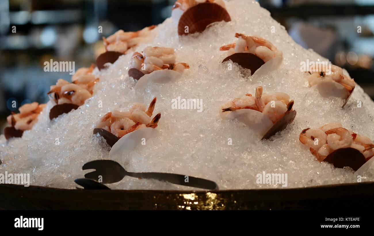 Shrimp on ice Hotel Seafood Lunch Buffet Restaurant Bangkok Thailand ...