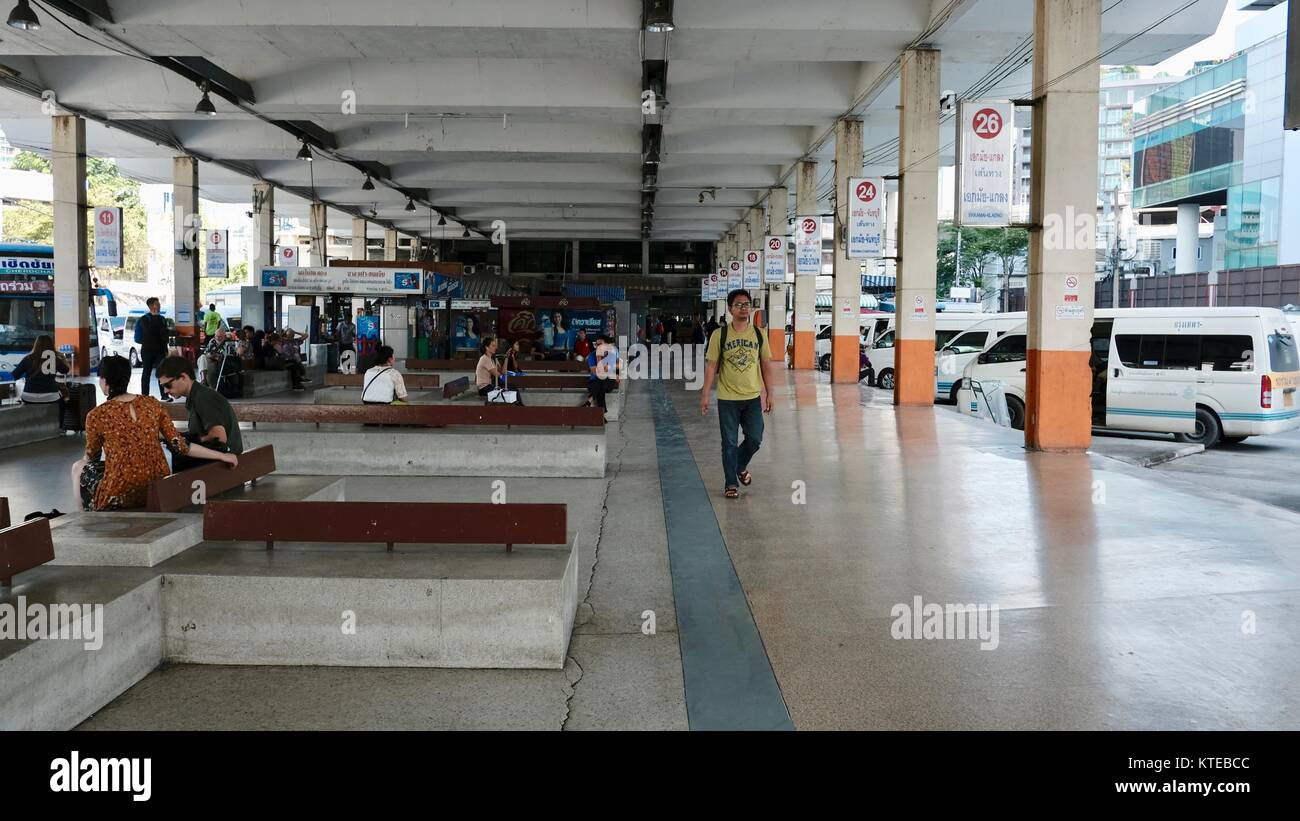Ekkamai station hi-res stock photography and images - Alamy