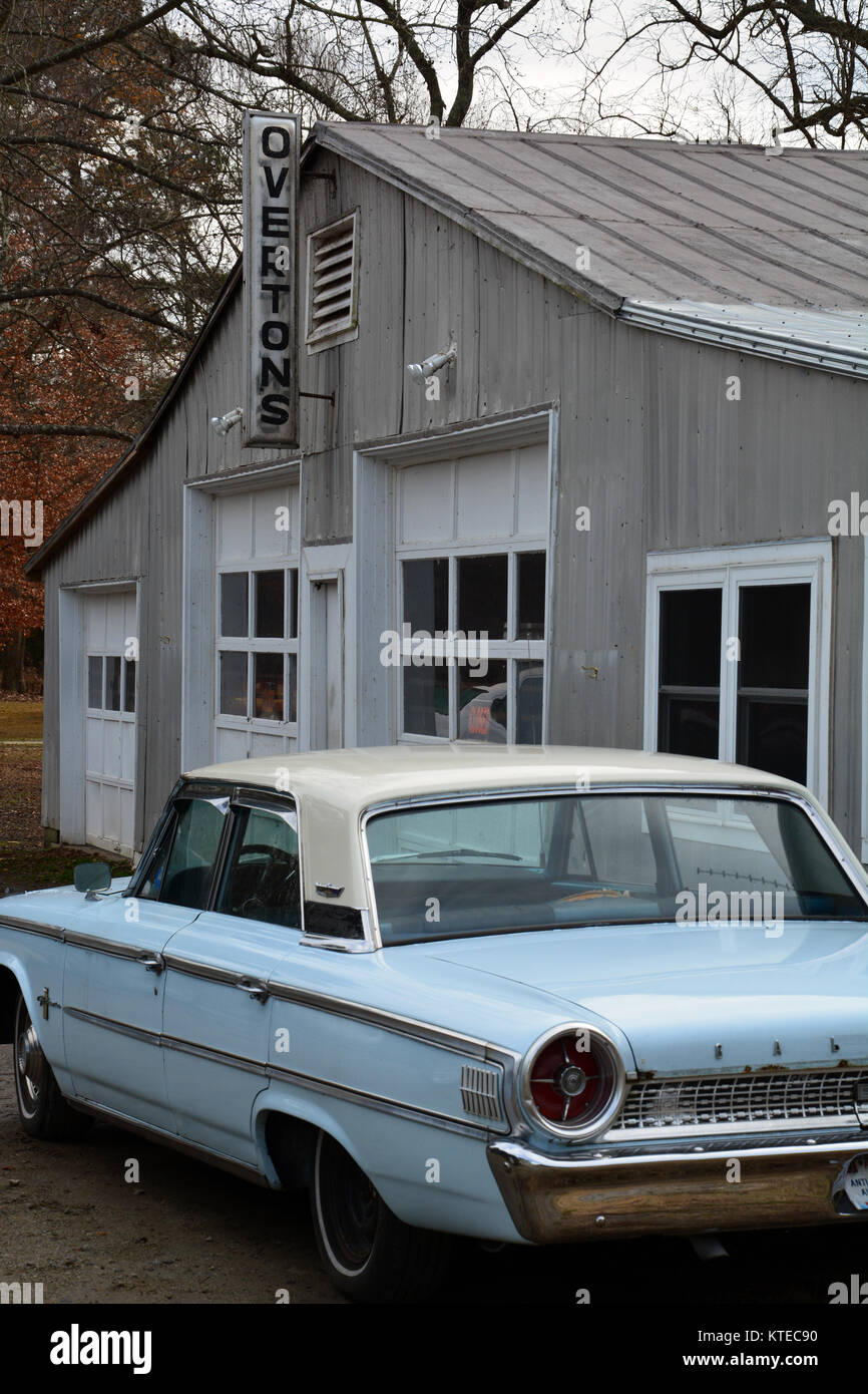 Rural Garage High Resolution Stock Photography and Images - Alamy