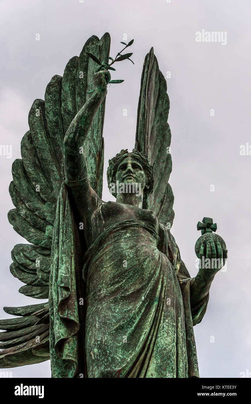 The Brighton Angel on top of the Peace statue memorial to Edward VII ...