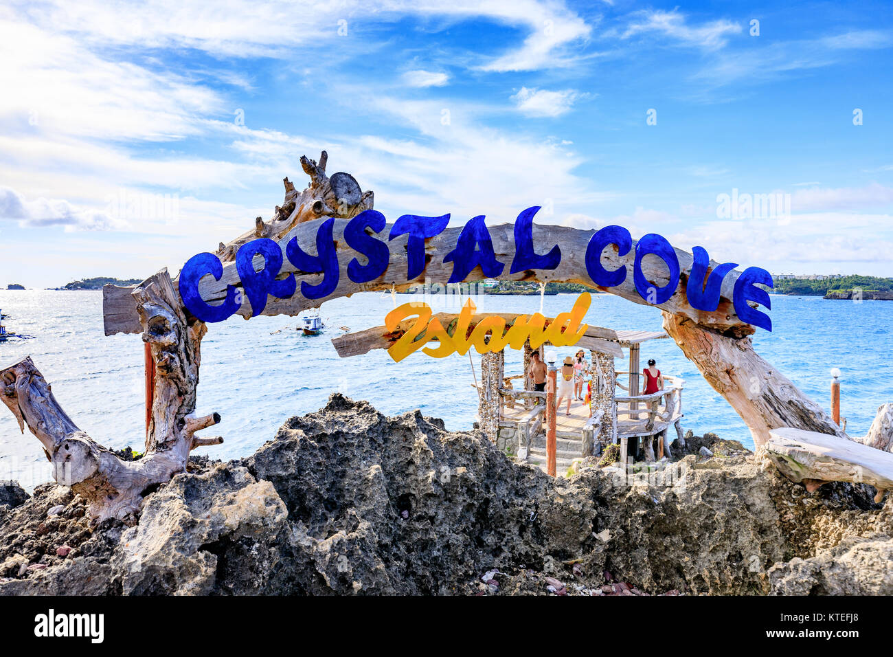 Crystal cove sign hi-res stock photography and images - Alamy