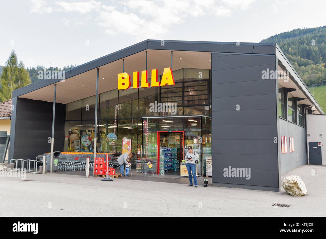 Billa grocery store hi-res stock photography and images - Alamy