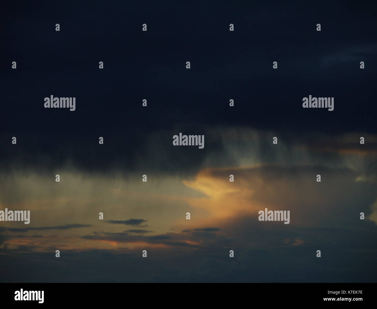 Twilight background hi-res stock photography and images - Alamy