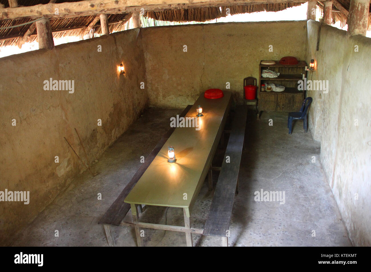 Sample room hi-res stock photography and images - Alamy