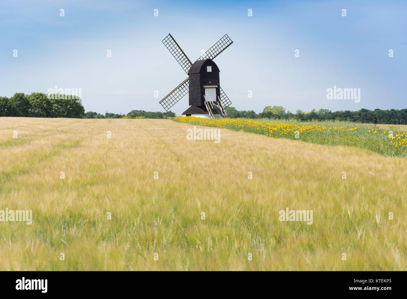 British landmark windmill hi-res stock photography and images - Alamy