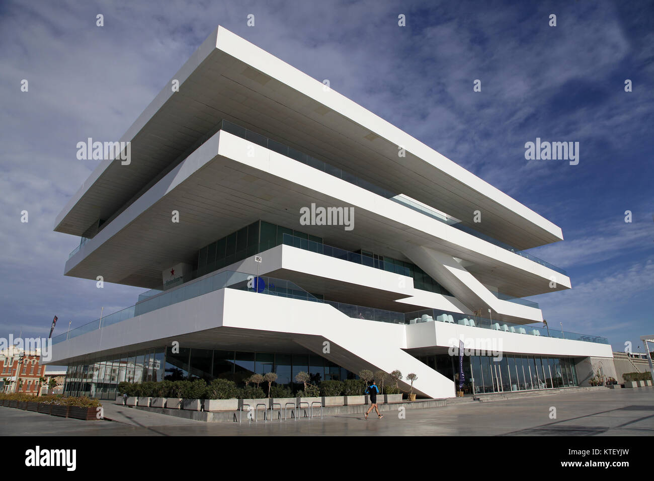 Veles e vents edificio hi-res stock photography and images - Alamy