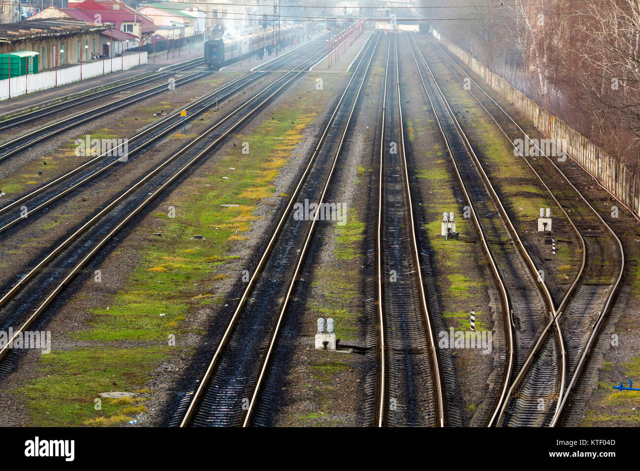 View of the rail road tracks from above Stock Photo - Alamy
