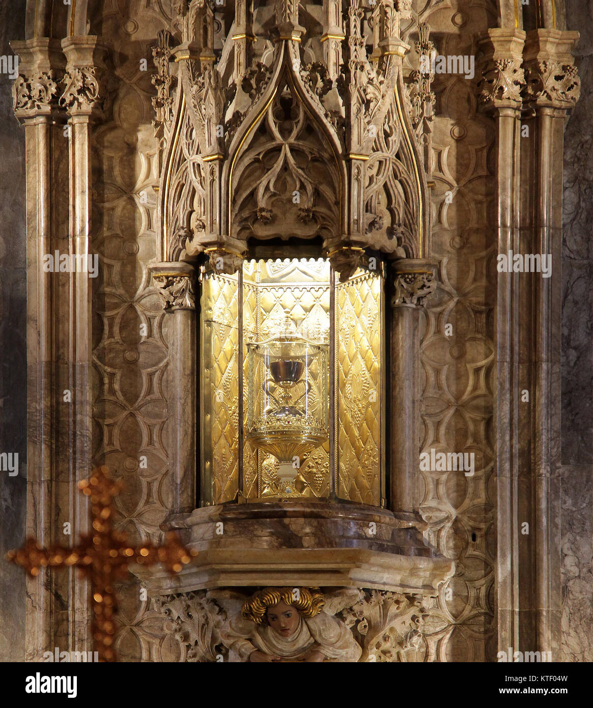 Saint grail chapel hi-res stock photography and images - Alamy