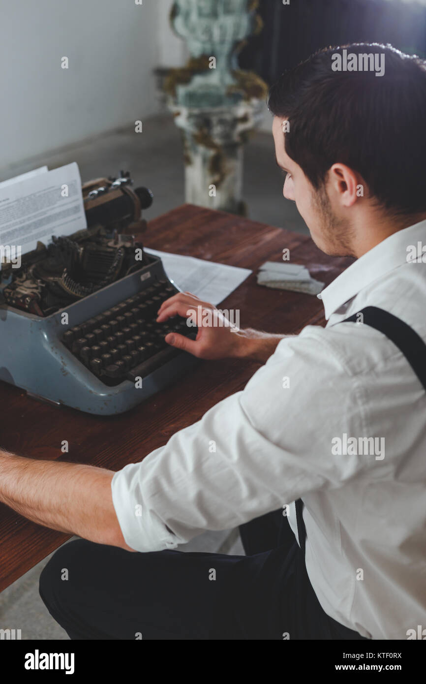 Old qwerty keyboard typing classic hi-res stock photography and images ...
