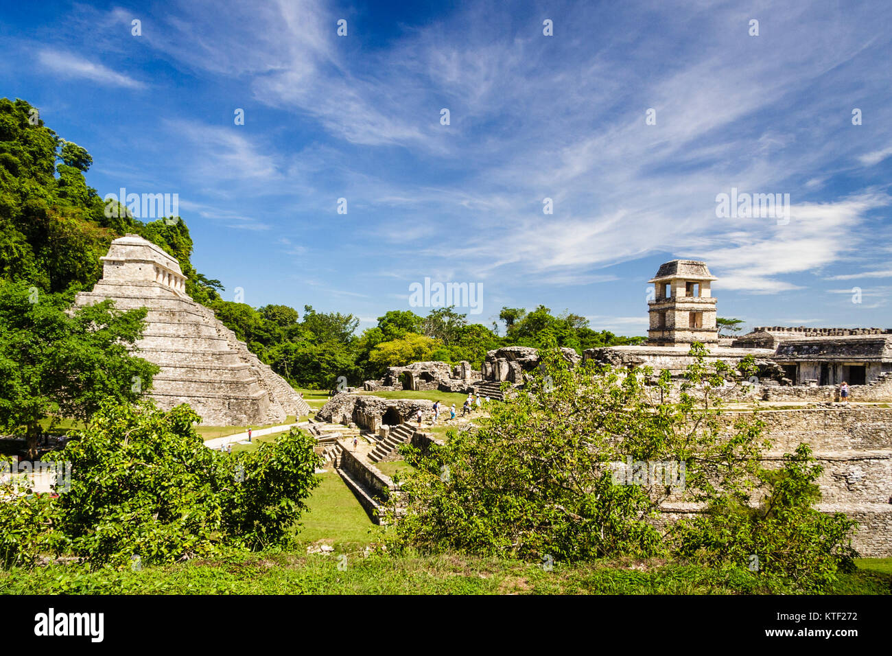 El palacio the palace palenque chiapas maya hi-res stock photography ...
