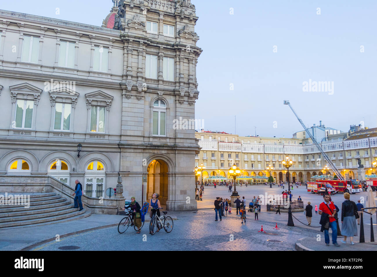 Maria pita square hi-res stock photography and images - Alamy