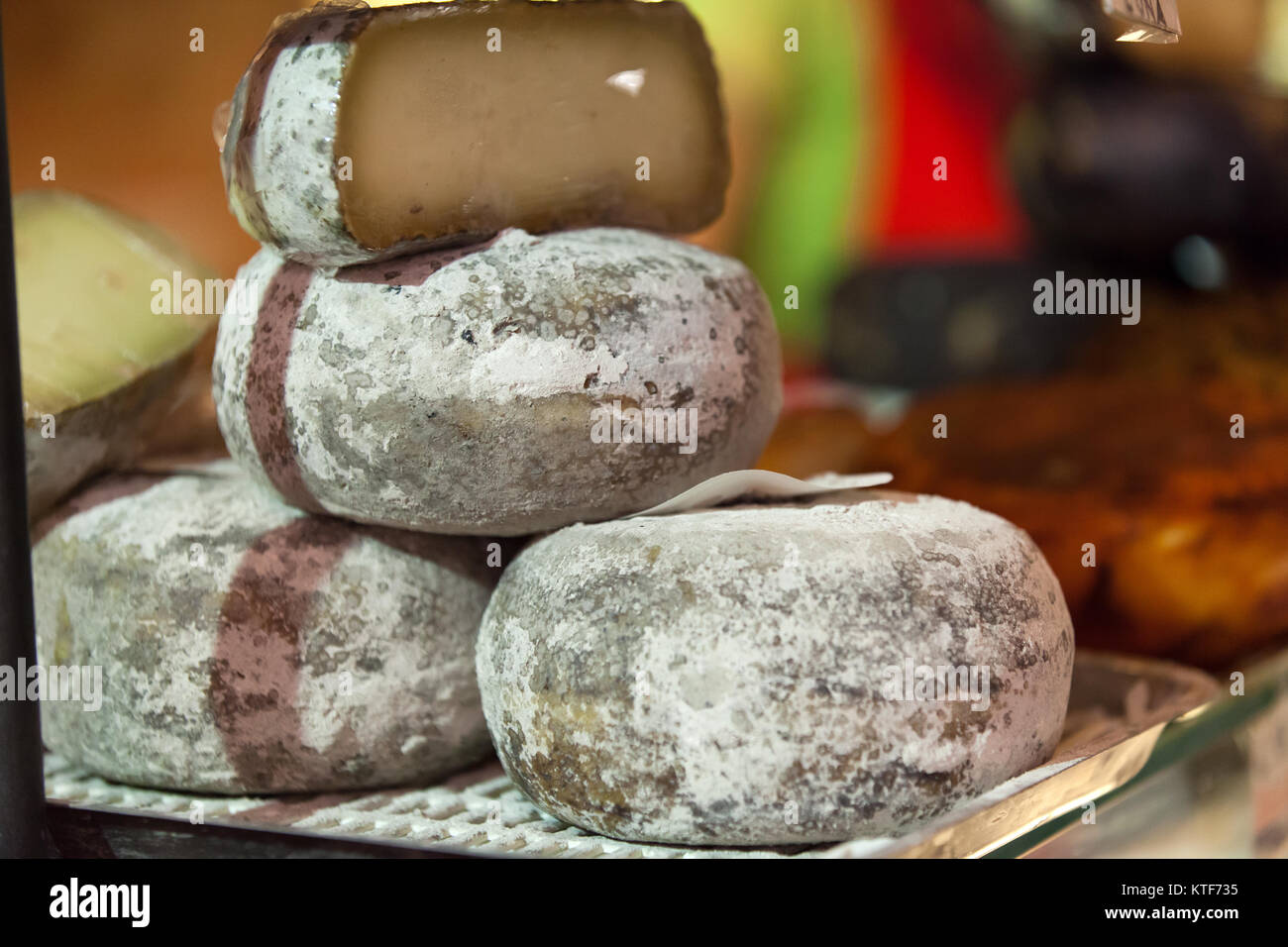 Pecorino dop cheese hi-res stock photography and images - Alamy