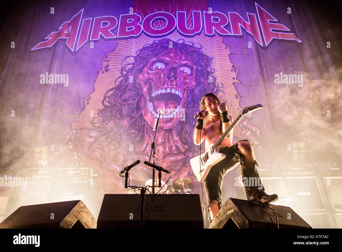 Australian rock band hi-res stock photography and images - Alamy