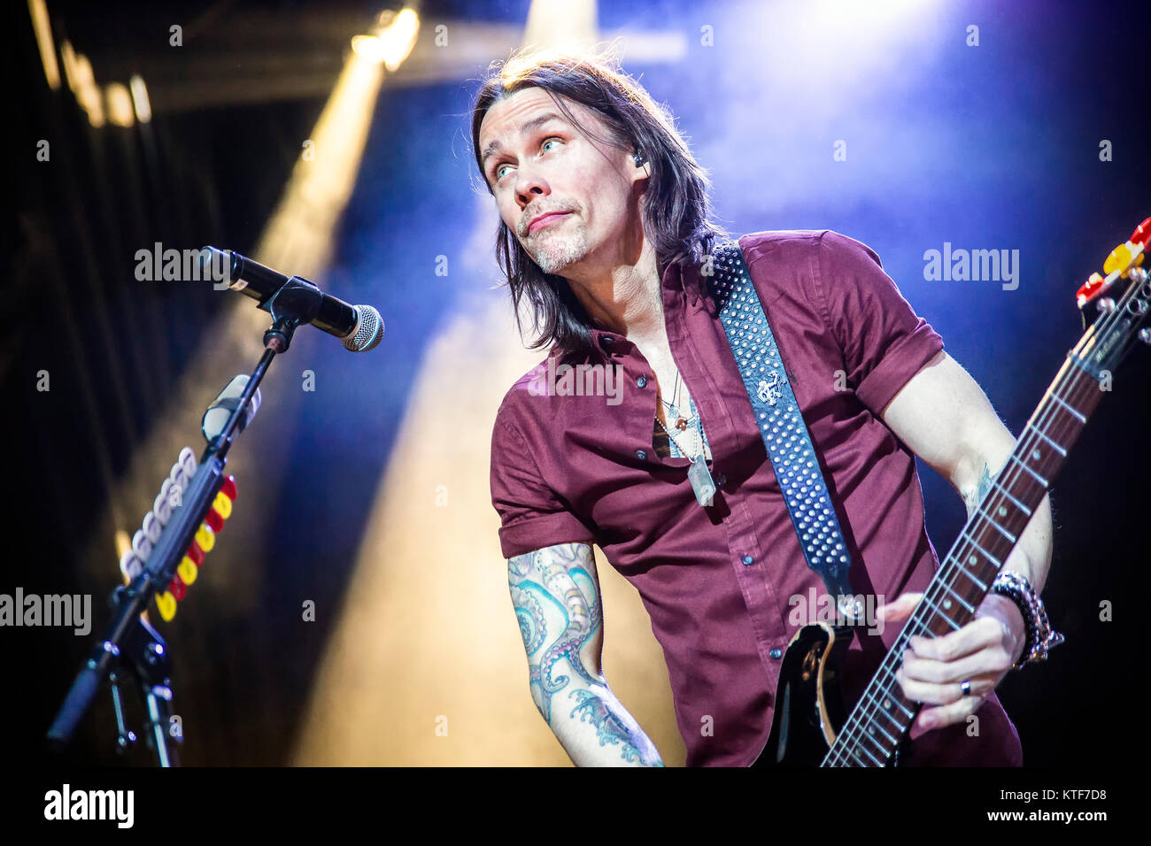 Alter bridge hi-res stock photography and images - Alamy