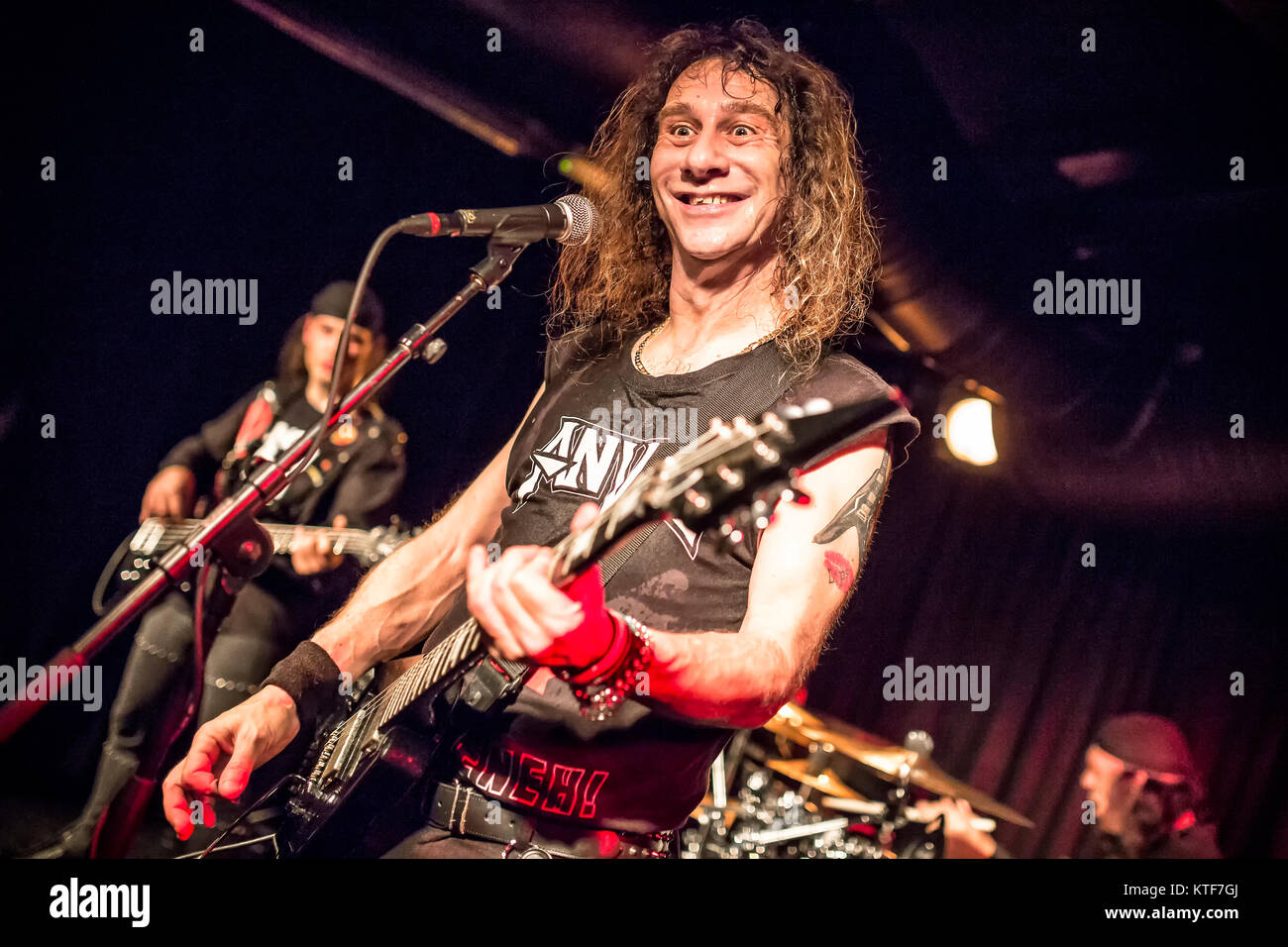 Anvil band hi-res stock photography and images - Alamy