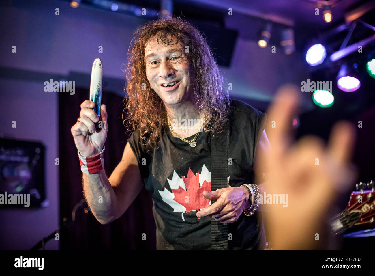 Anvil band hi-res stock photography and images - Alamy