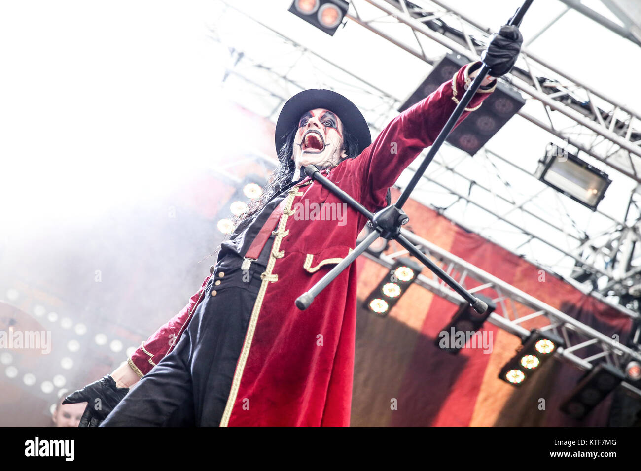 Avatar band hi-res stock photography and images - Alamy