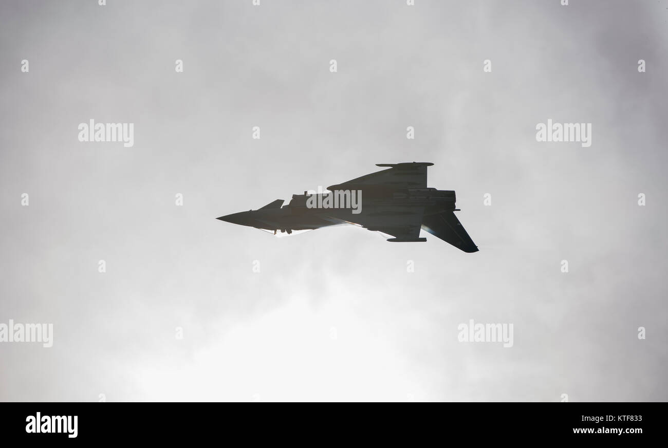 Inverted typhoon fighter jet hi-res stock photography and images - Alamy