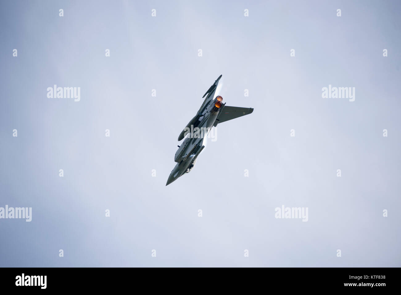Inverted typhoon fighter jet hi-res stock photography and images - Alamy