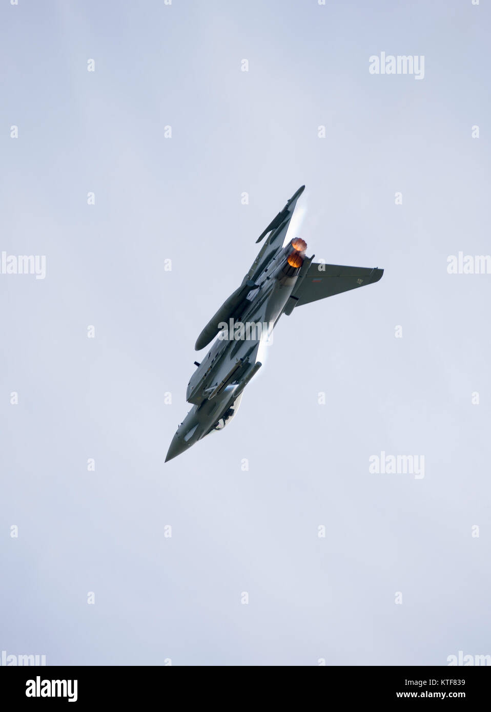 Inverted typhoon fighter jet hi-res stock photography and images - Alamy