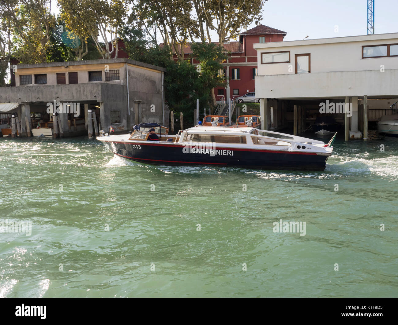 Carabinieri venice hi-res stock photography and images - Alamy