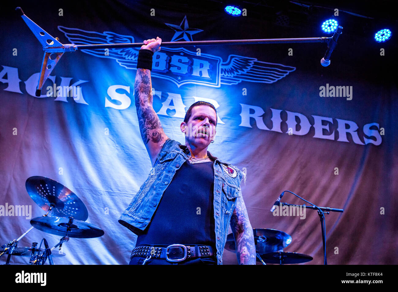 Black star riders band hi-res stock photography and images - Alamy