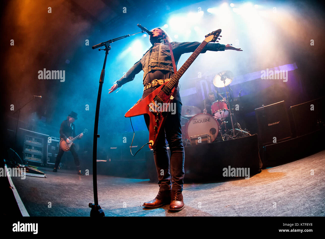 Singer danish band hi-res stock photography and images - Alamy