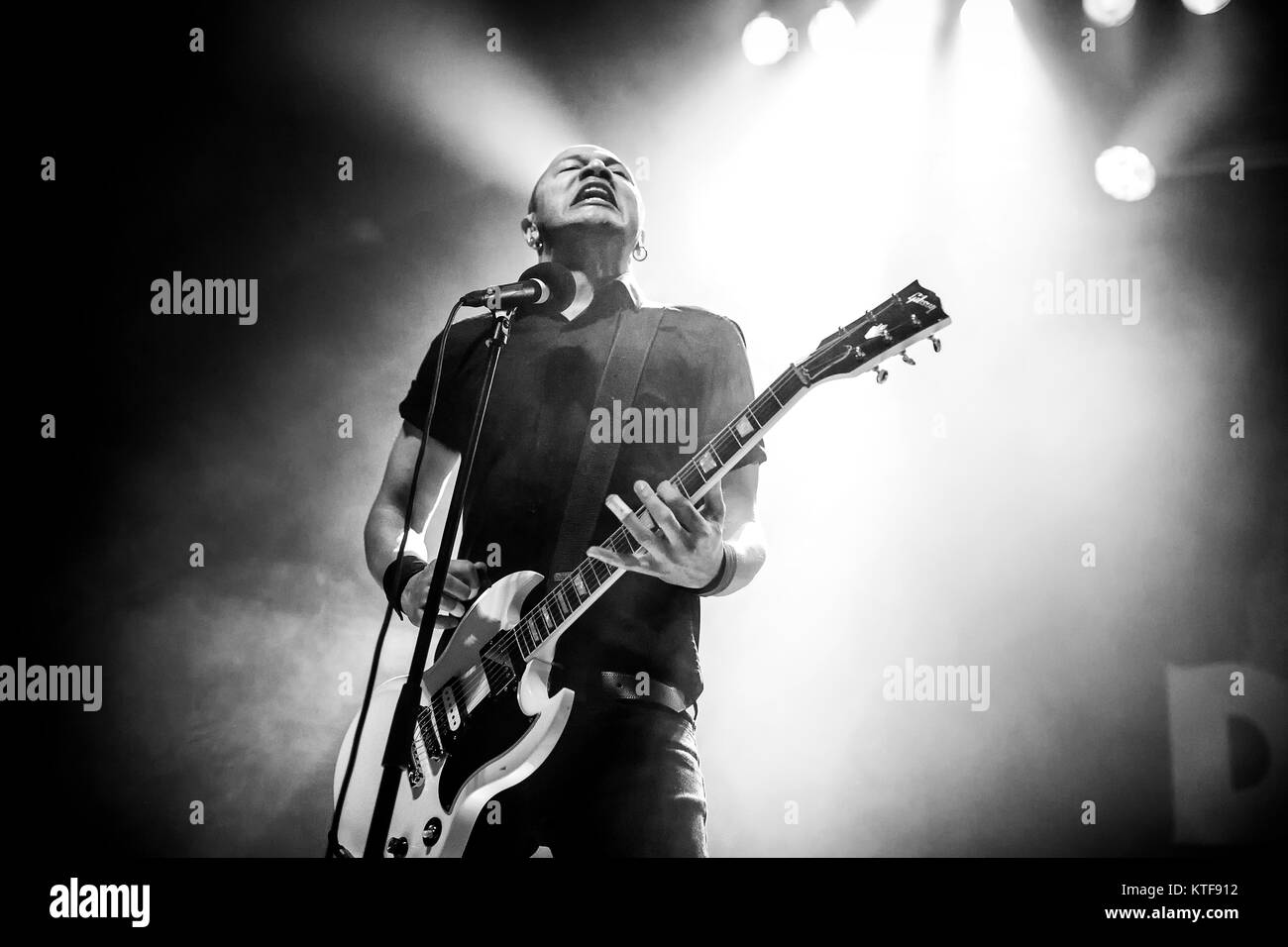 Dokken band Black and White Stock Photos & Images - Alamy