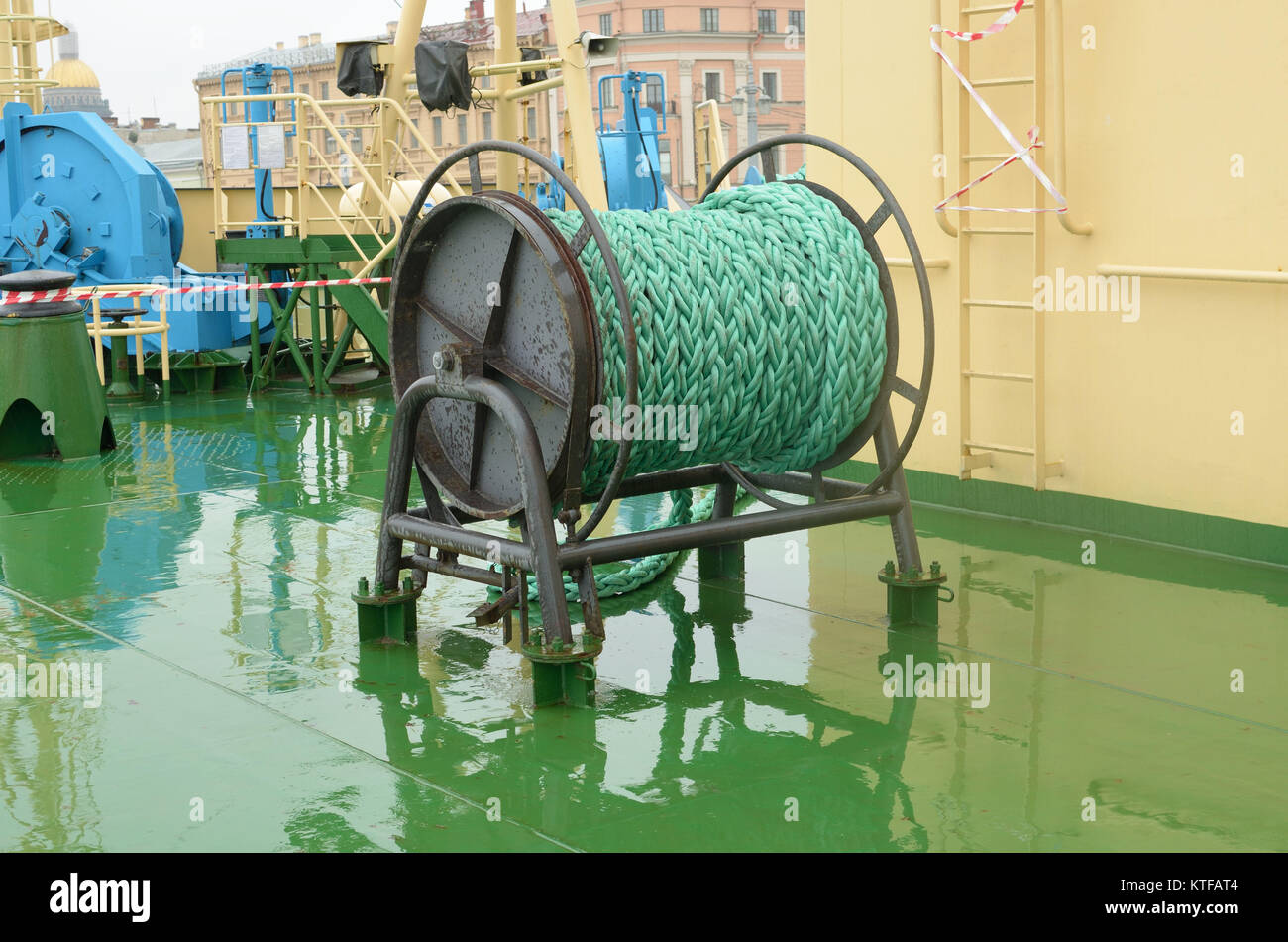 Ship spool hi-res stock photography and images - Alamy