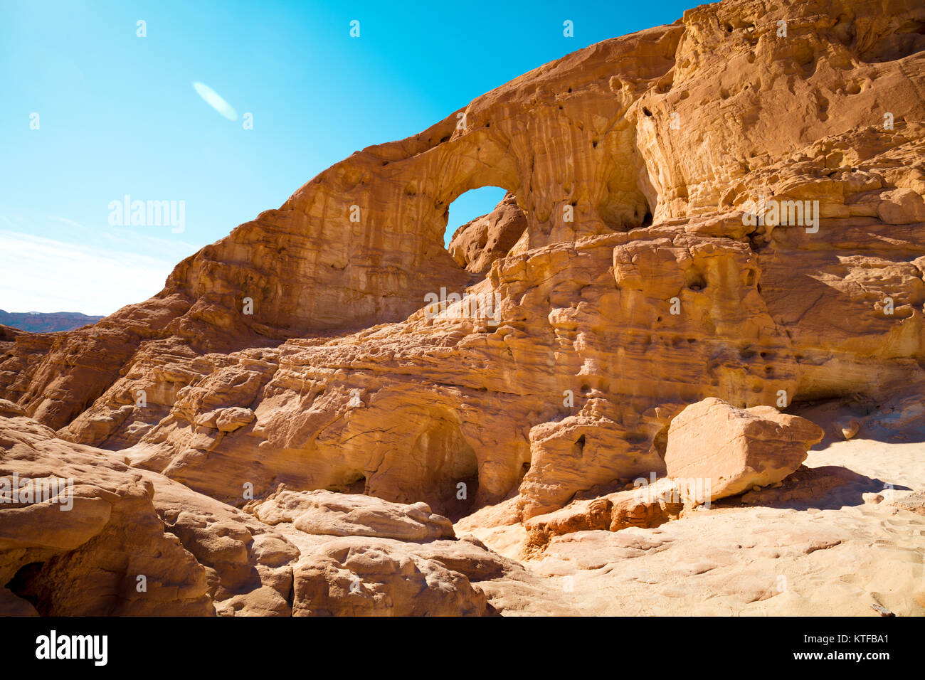 Arch in the rock. Timna Park. Israel Stock Photo - Alamy
