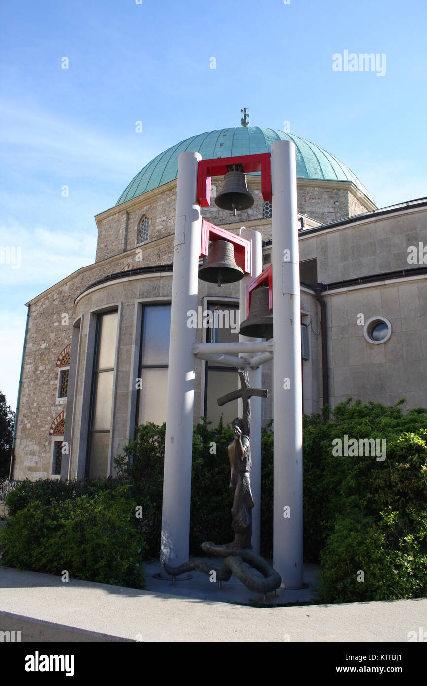 Pecs mosque and church museum - Hungary Stock Photo - Alamy