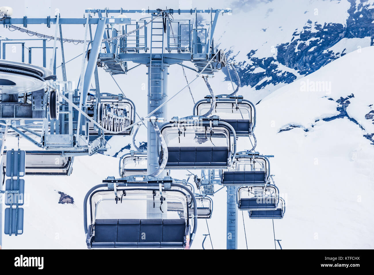 Snow mountain transport system hi-res stock photography and images - Alamy