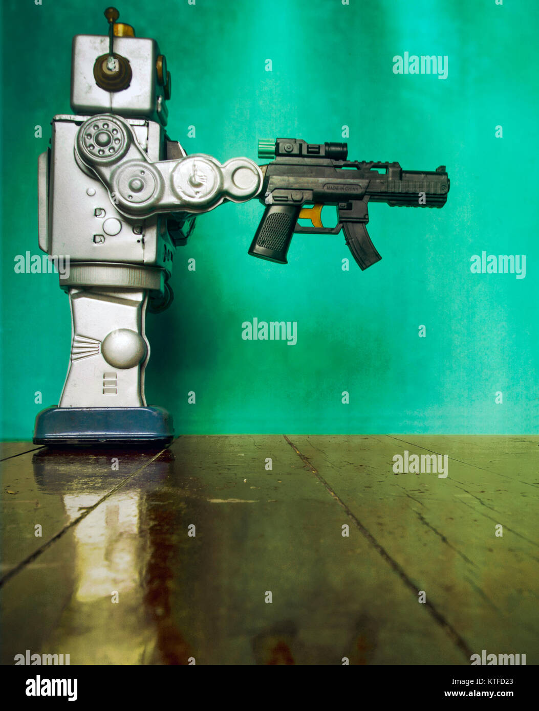 Robocop robot hi-res stock photography and images - Alamy