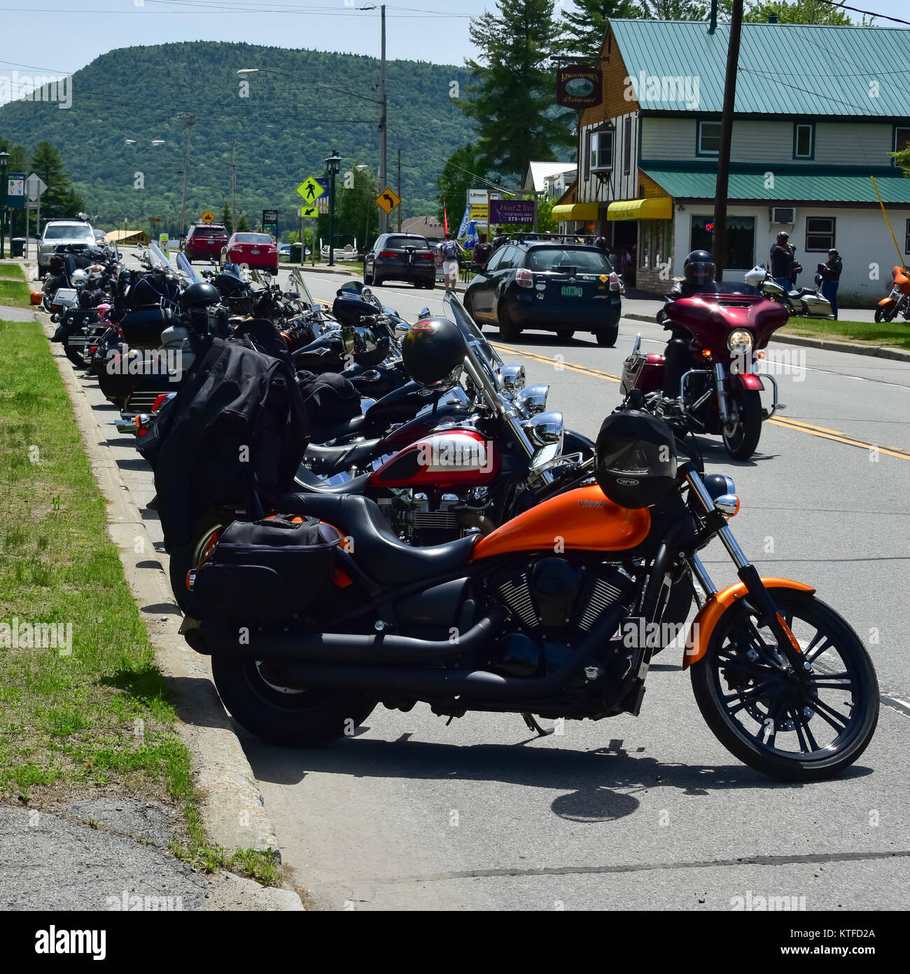 Gathering of bikes hi-res stock photography and images - Alamy