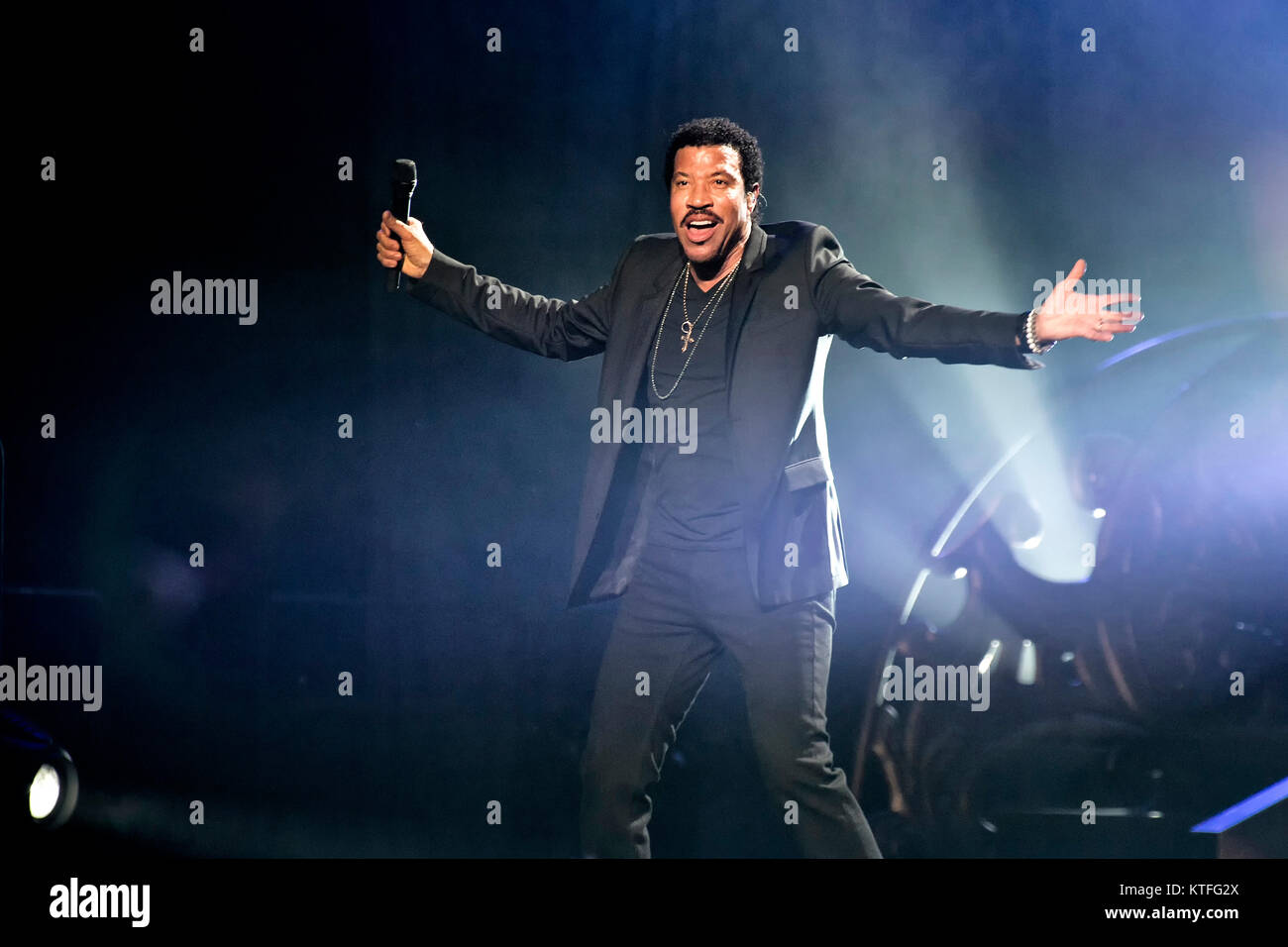 The American singer, songwriter and musician Lionel Richie performs a ...