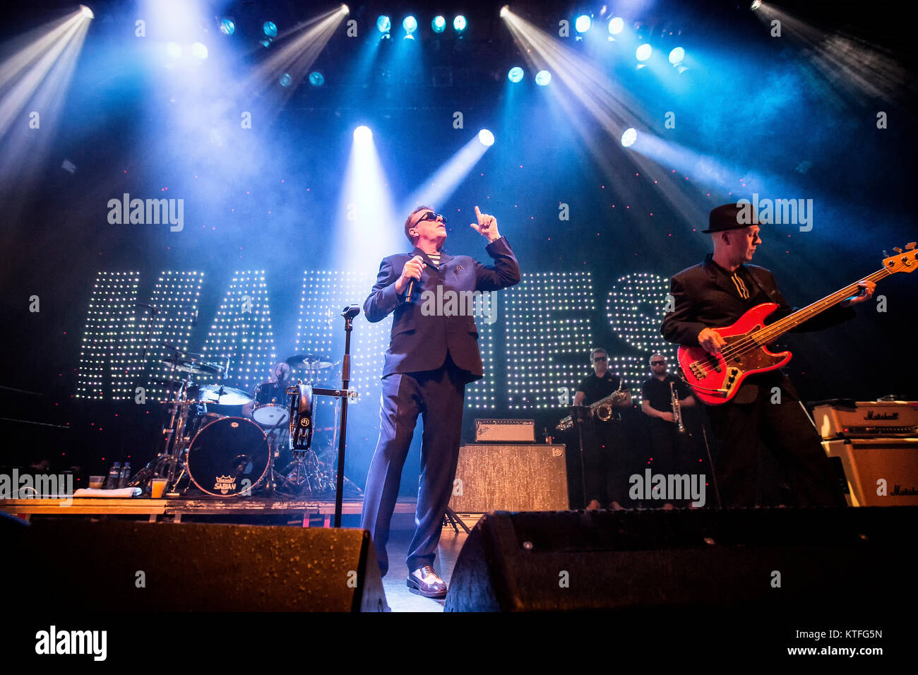 Madness band hi-res stock photography and images - Alamy