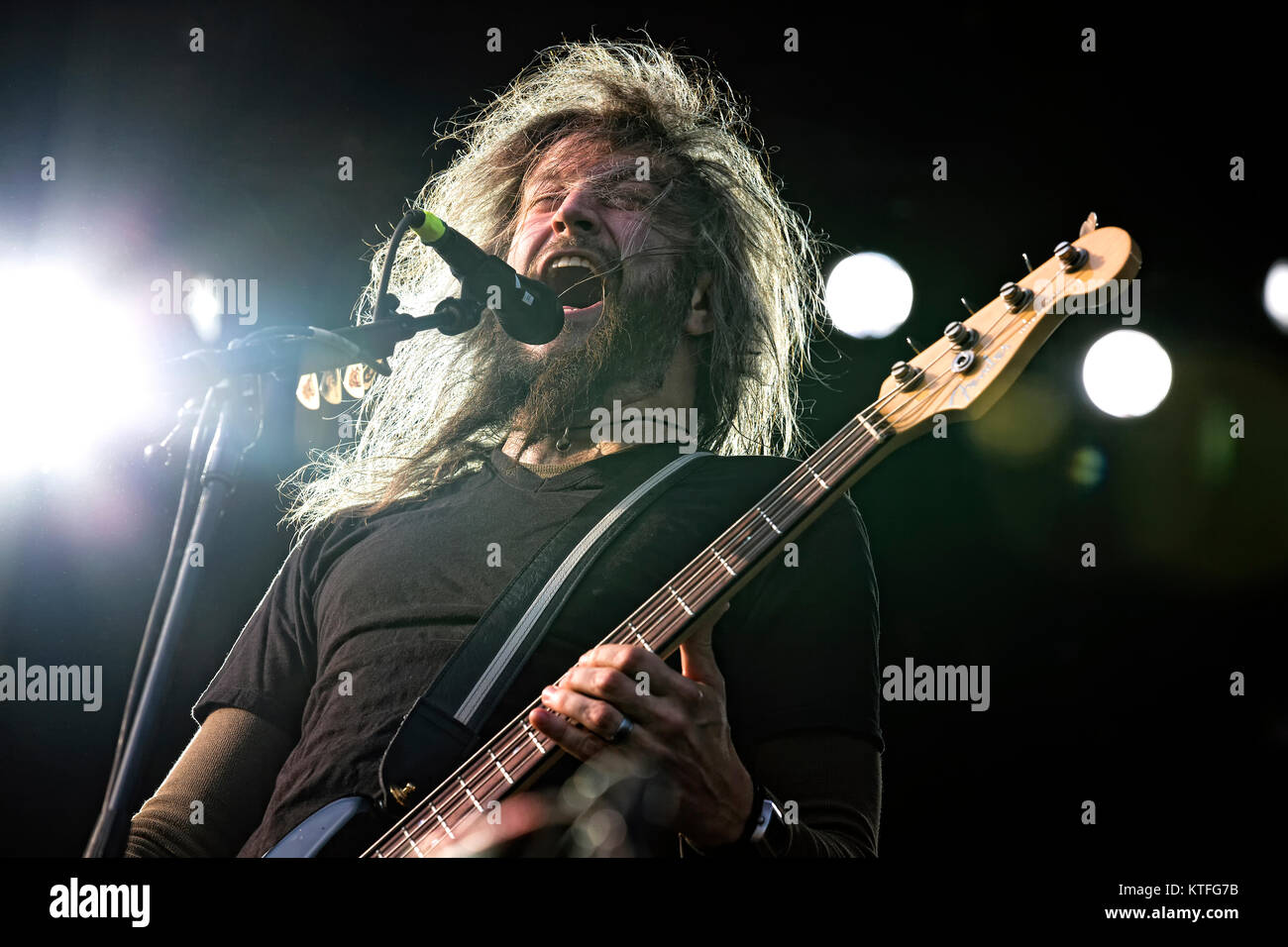 Troy sanders bassist singer mastodon live hi-res stock photography and ...