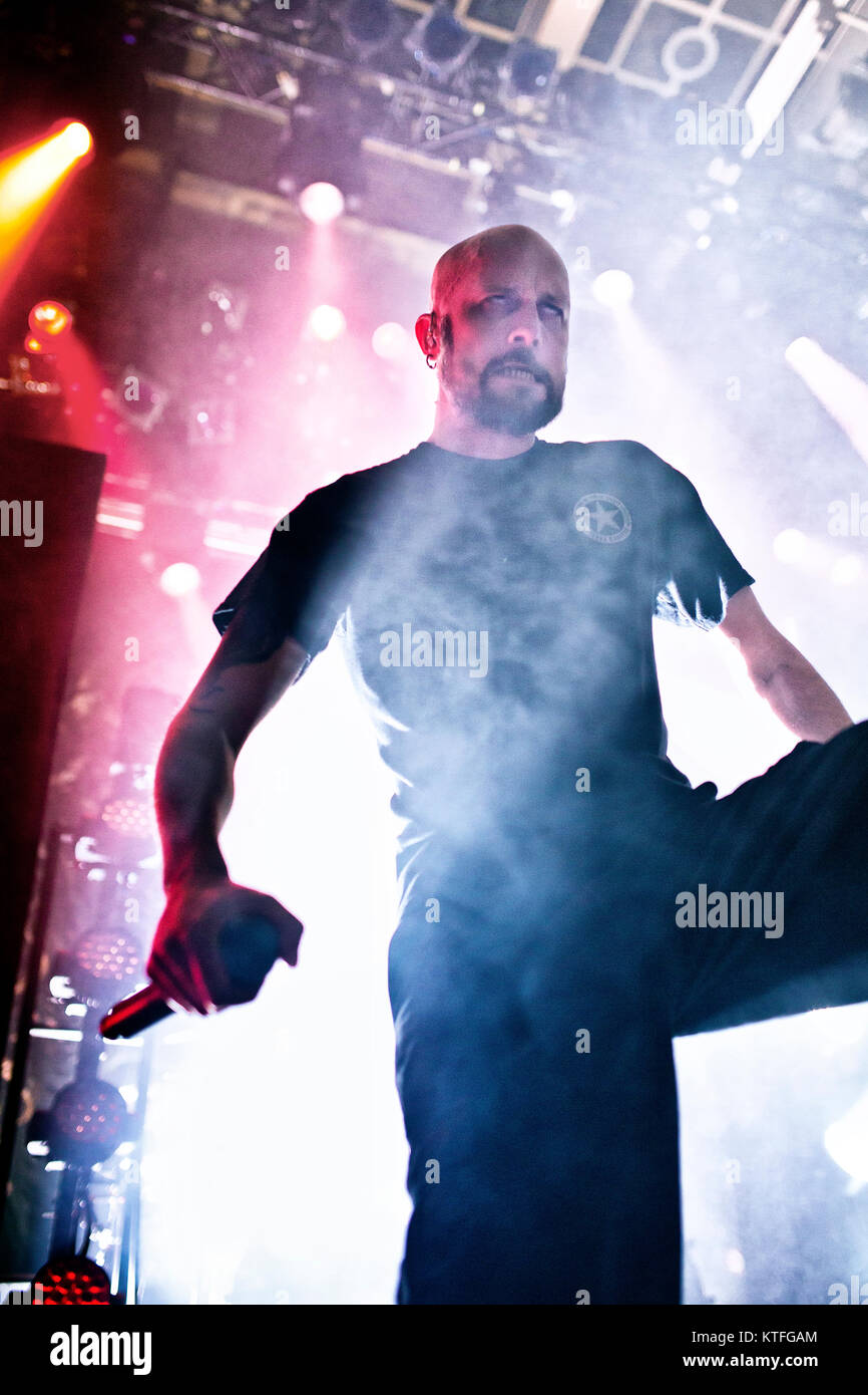 Extreme vocalist hi-res stock photography and images - Alamy