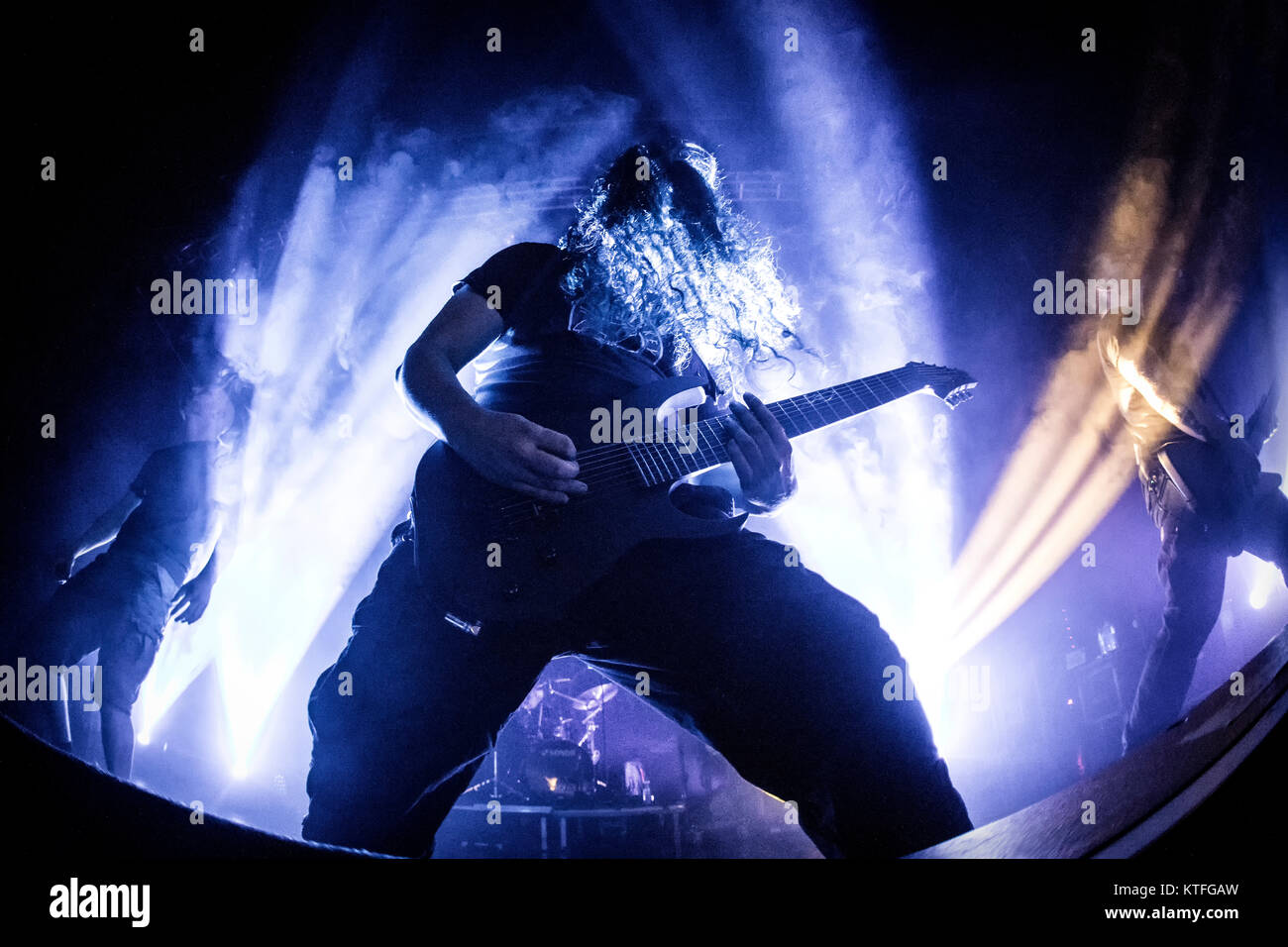 Extreme stage show hi-res stock photography and images - Alamy