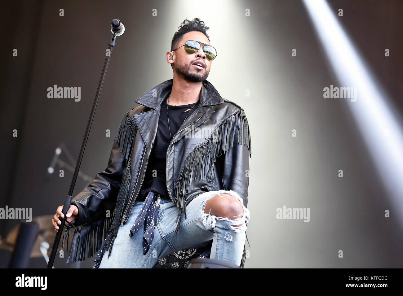 Miguel singer hi-res stock photography and images - Alamy