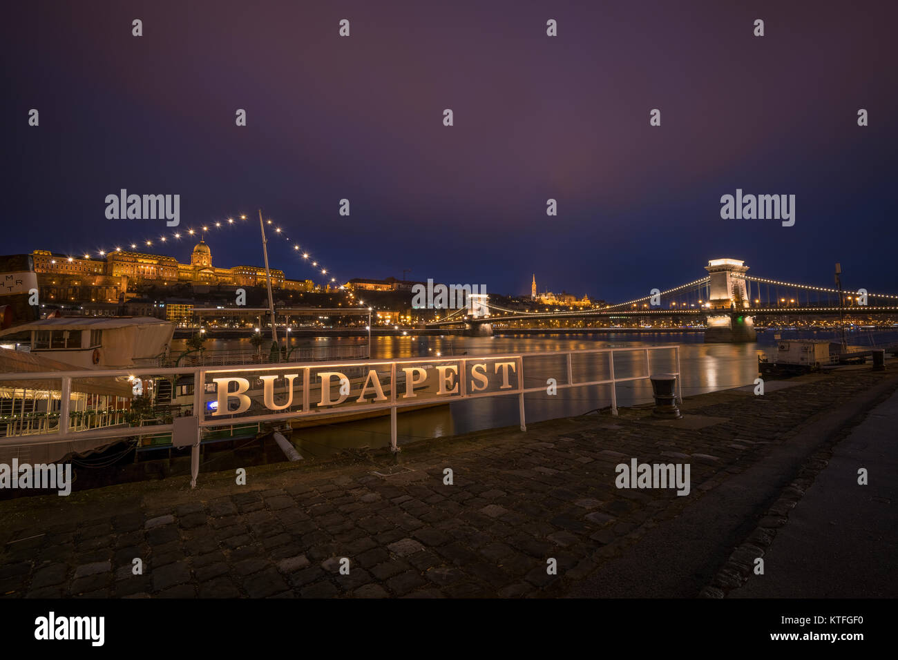 Budapest at night Stock Photo - Alamy